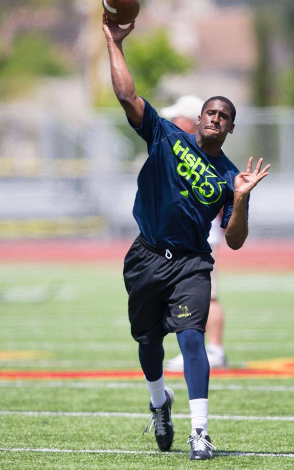 Golson Wraps Up #QBSharkWeek Camp - Her Loyal Sons